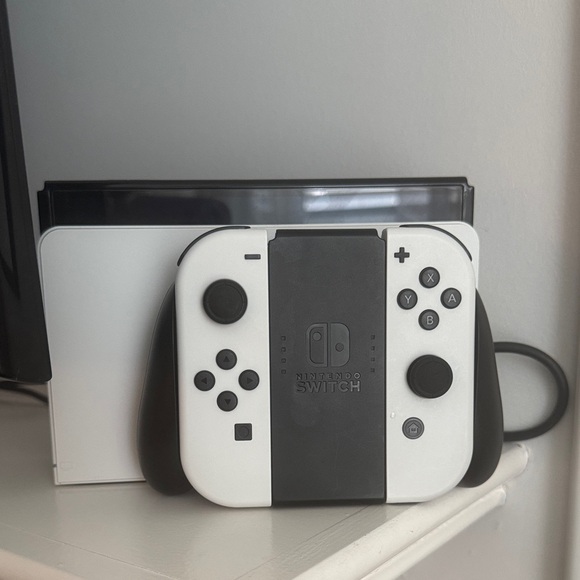 Nintendo | Video Games & Consoles | Nintendo Switch Console White And ...